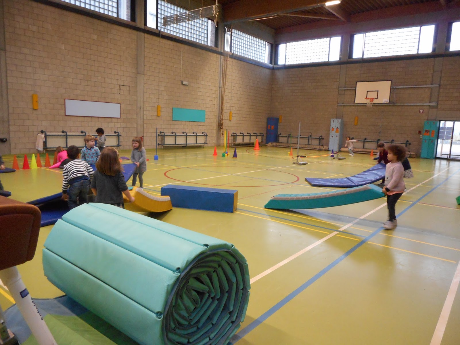 kleuterturnen met juf Marleen : Kleuters van K2 /K2/K3A+B bouwen een ...