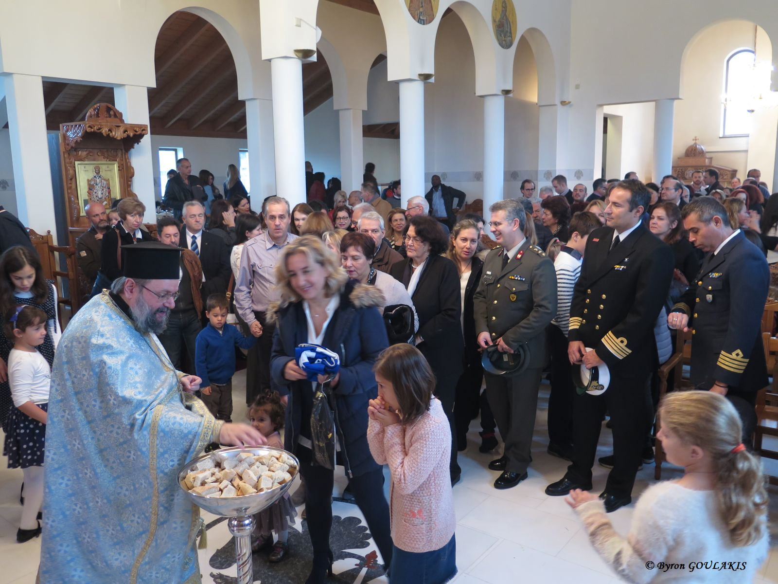 ΦΩΣ ΦΑΝΑΡΙΟΥ: ΕΙΔΗΣΕΙΣ ΑΠΟ ΤΗΝ ΜΗΤΡΟΠΟΛΗ ΒΕΛΓΙΟΥ (22-10-2017)