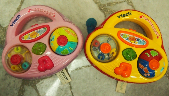 JuaiMurah: Vtech Soft Singing Radio