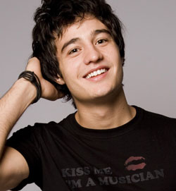 Mini Biografias: Tiago Iorc