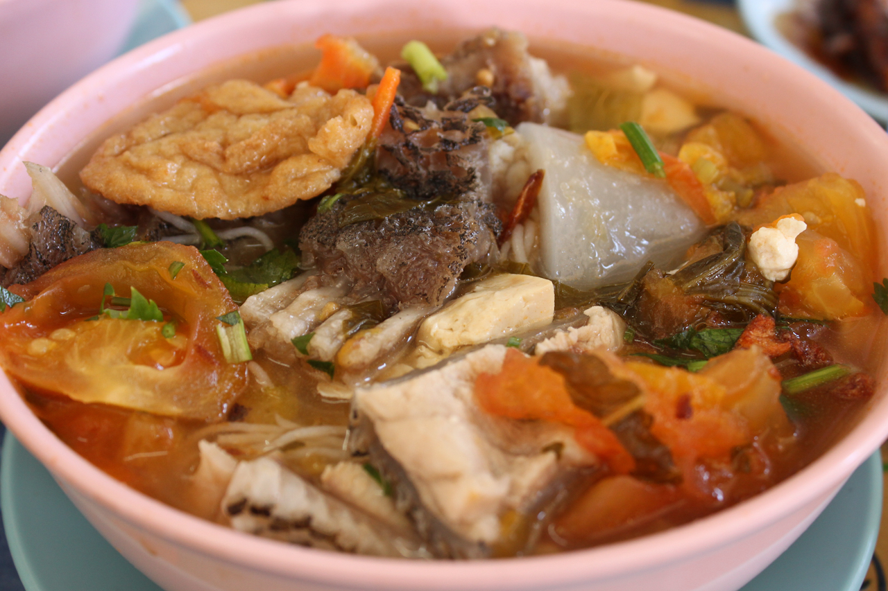 The Hungry Excavator: Snippets of my Hometown: Kota Kinabalu in Sabah