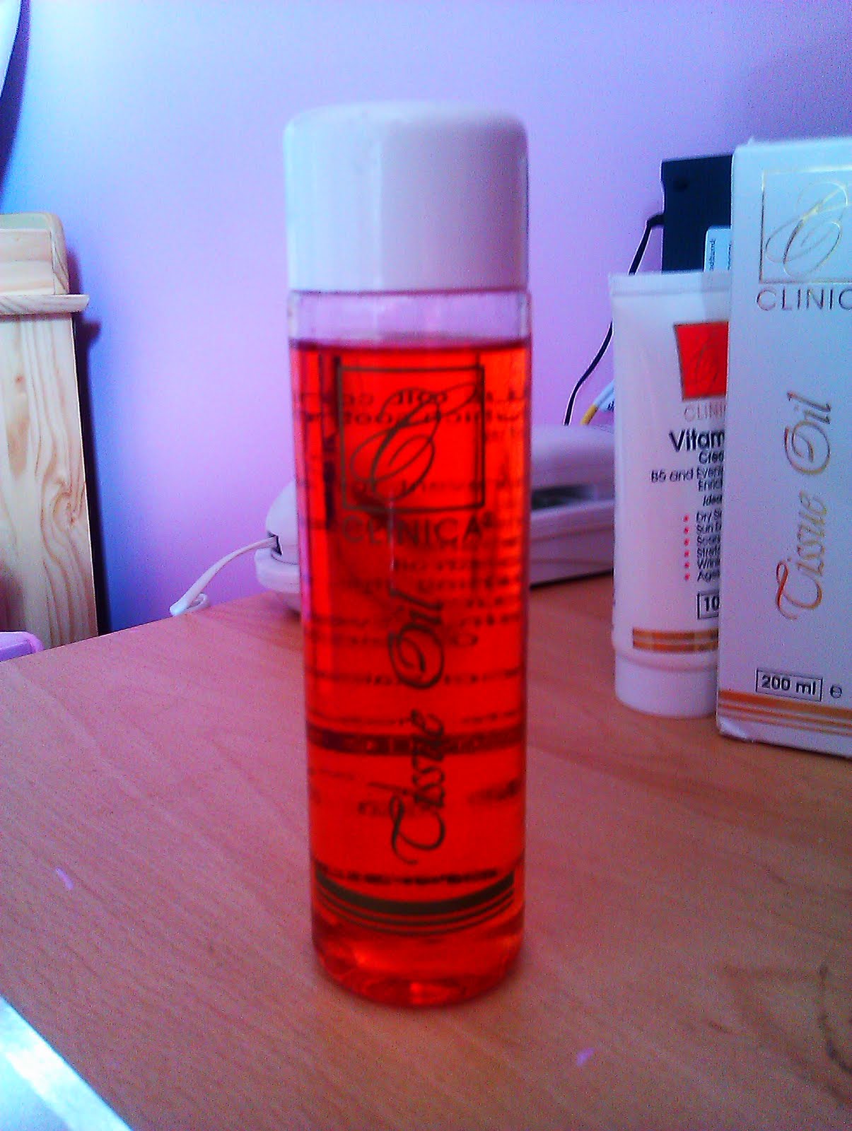 Fairydust - Babies and Beyond: Product Review: Clinica Tissue Oil and ...