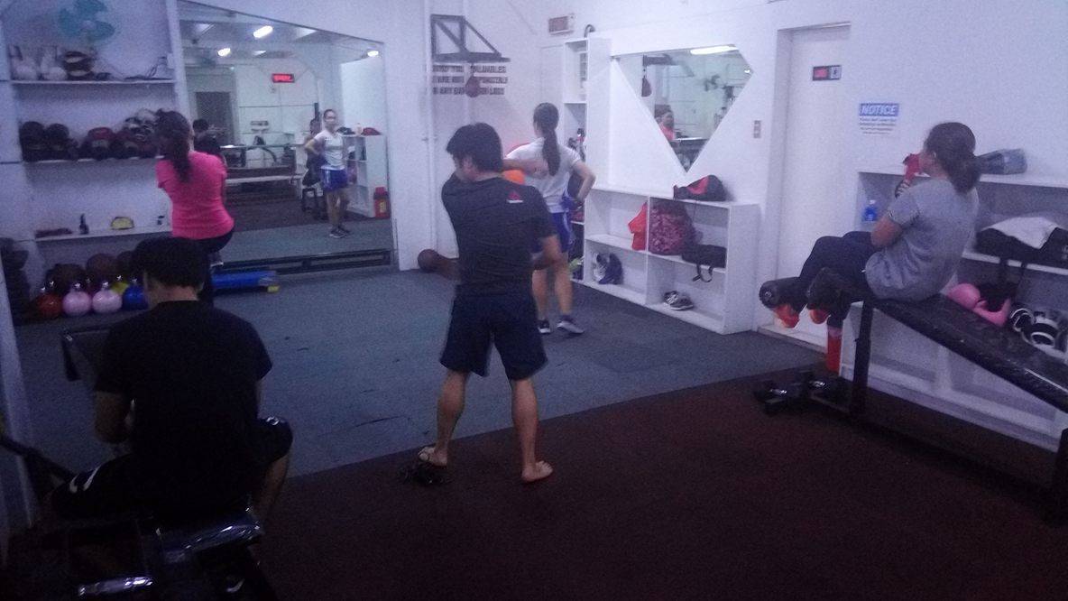 My Blog: Gym Review: Reyes Gym