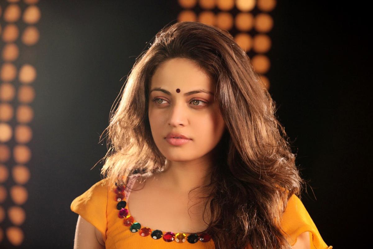 Sneha Ullal Wiki, Biography, Dob, Age, Height, Weight, Affairs and More ...