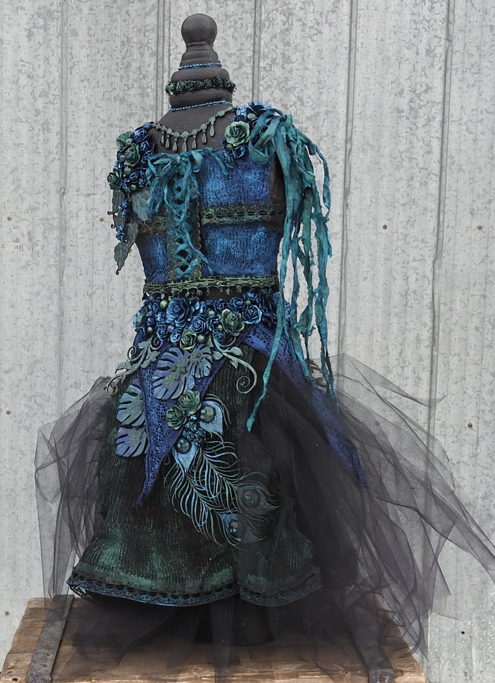 The Dusty Attic Blog: Altered Dress Form and more, more, More ...