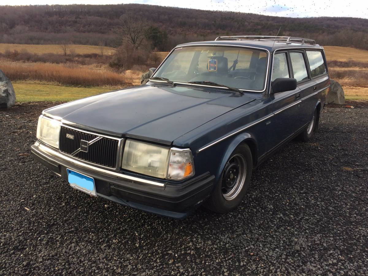 Brick House: 1988 Volvo 245 DL Turbo - DailyTurismo