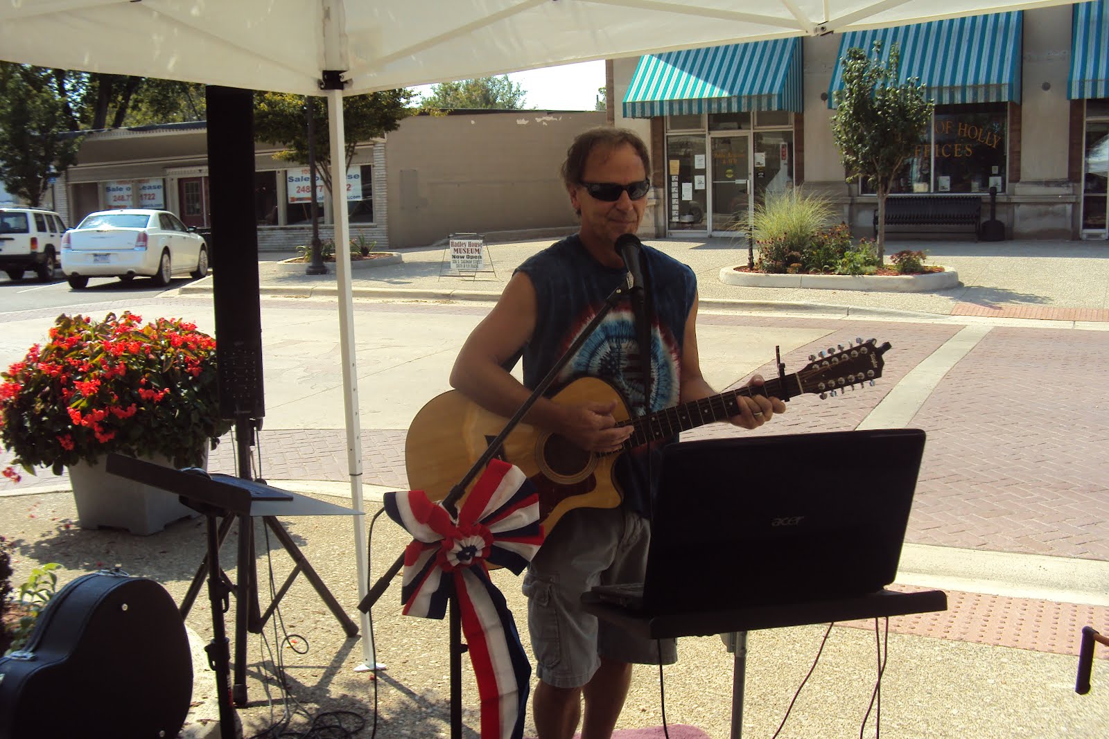 Holly Hills Primitives: FIRST DAY OF OPEN HOUSE...