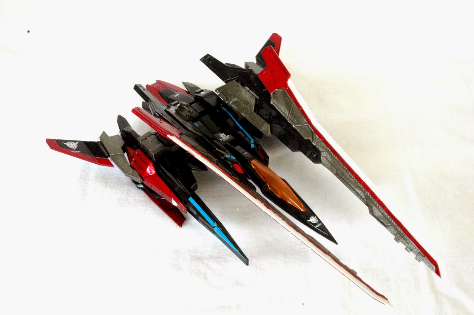 Custom Build: MG 1/100 00 Raiser + Seven Sword "REVENANT Sword Raiser"