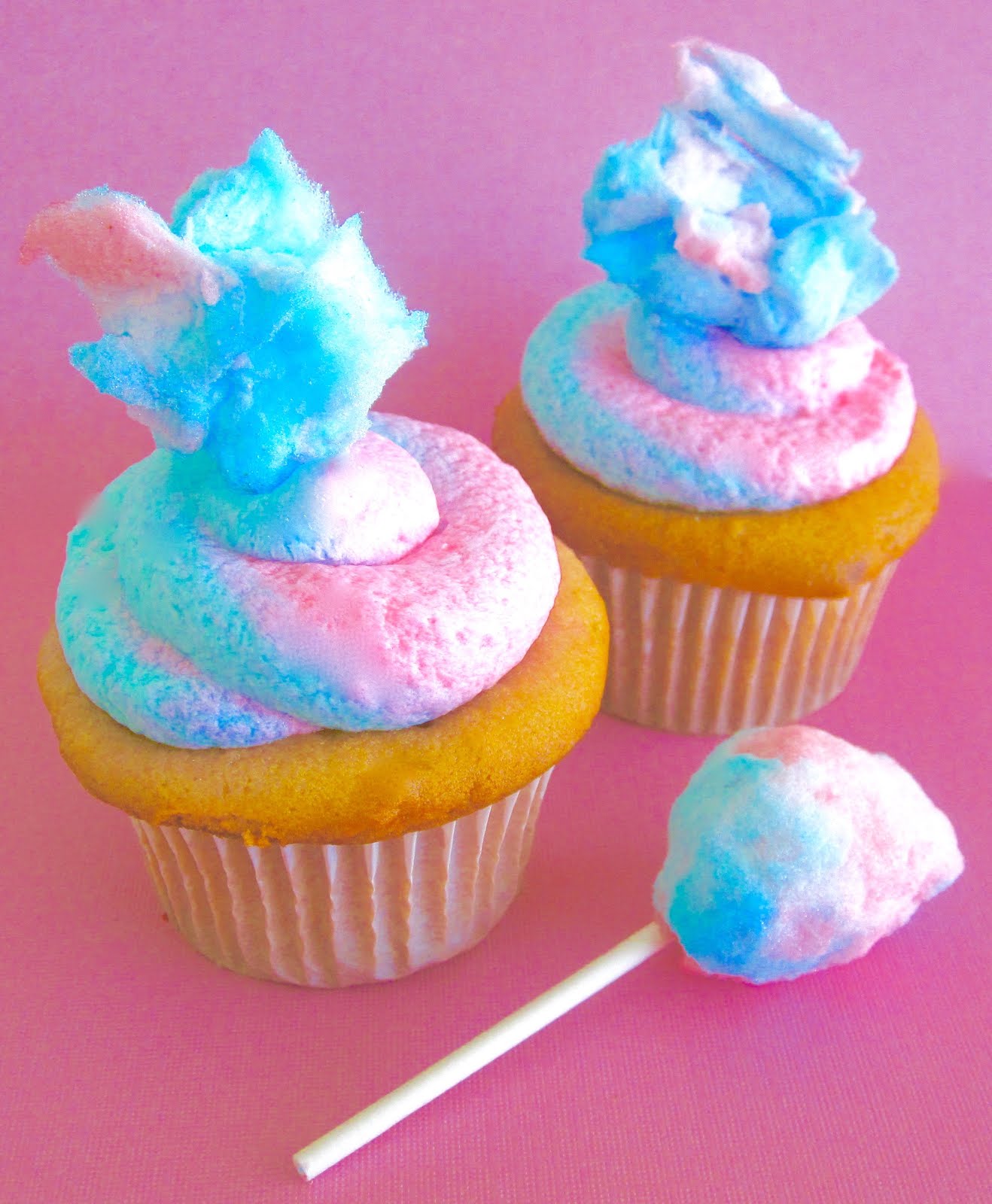 {VIDEO} Cotton Candy Cupcakes - The Lindsay Ann