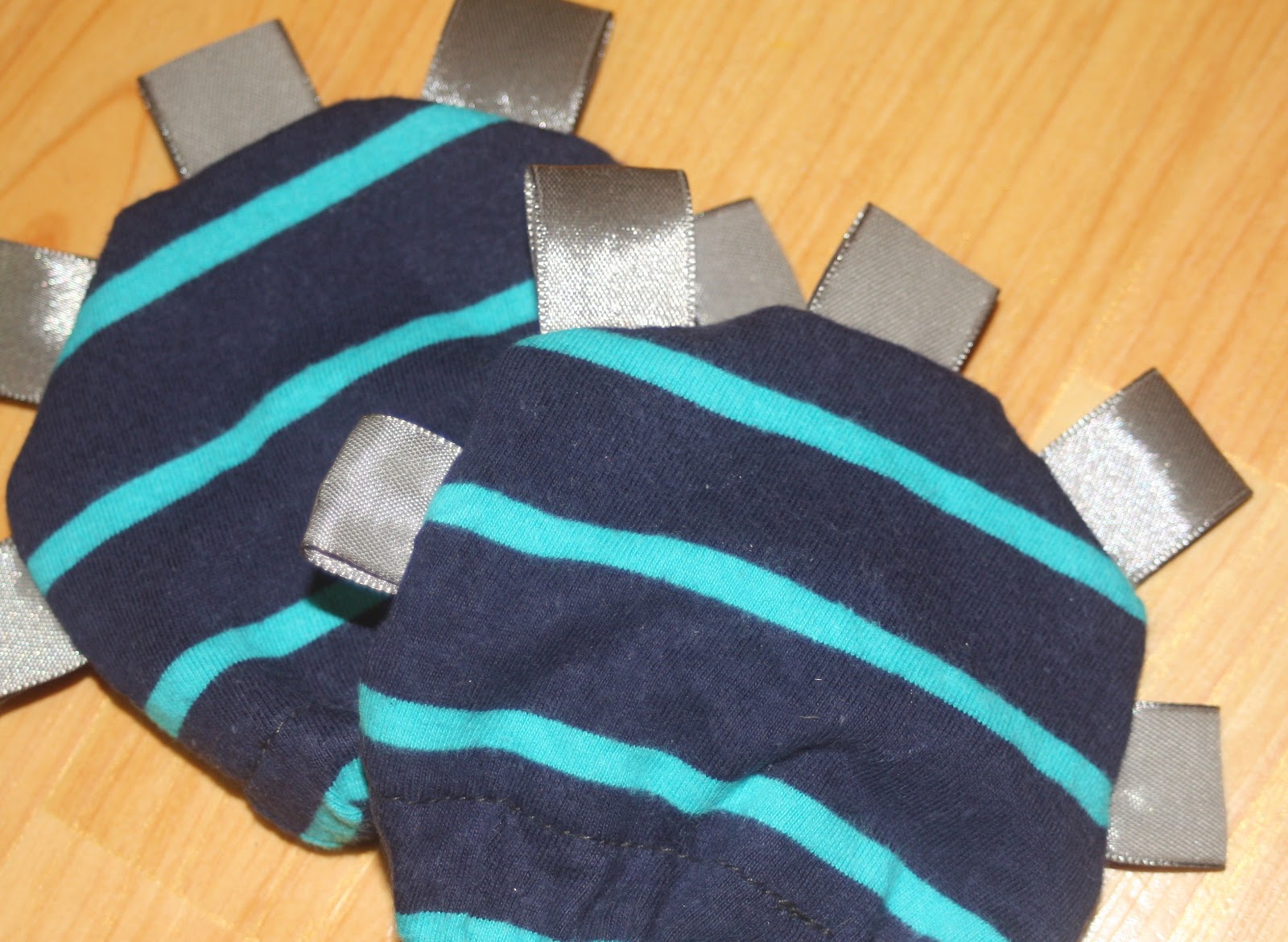 Bee-inspired: Monster Mittens