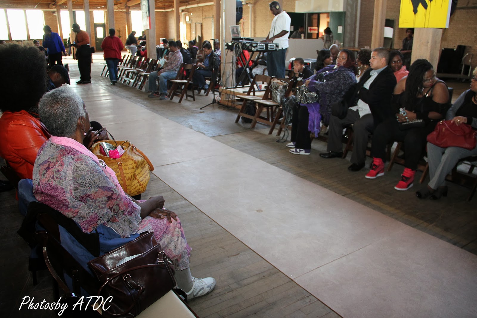 GUTHRIE BONNETT-EVENT EDITOR: Larkin Designs 2020 Fashion Chicago ...