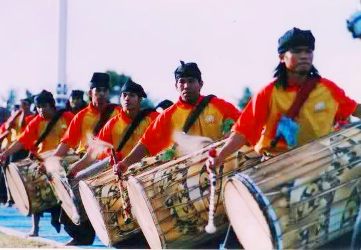 indonesia warna warni: Gendang Beleq Dari Lombok, Nusa Tenggara Barat