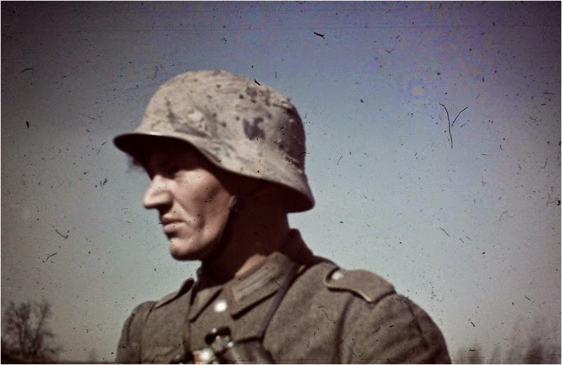NAZI JERMAN: Foto Berwarna Prajurit Jerman (Soldat/Landser) Dalam ...