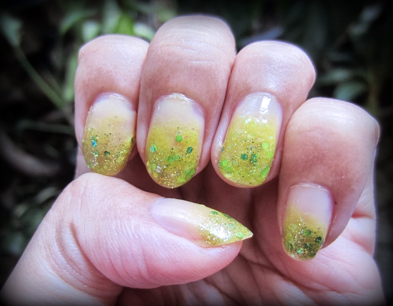 Review: ETUDE HOUSE Juicy Cocktail Gradation Nail Polish - Two Thousand ...