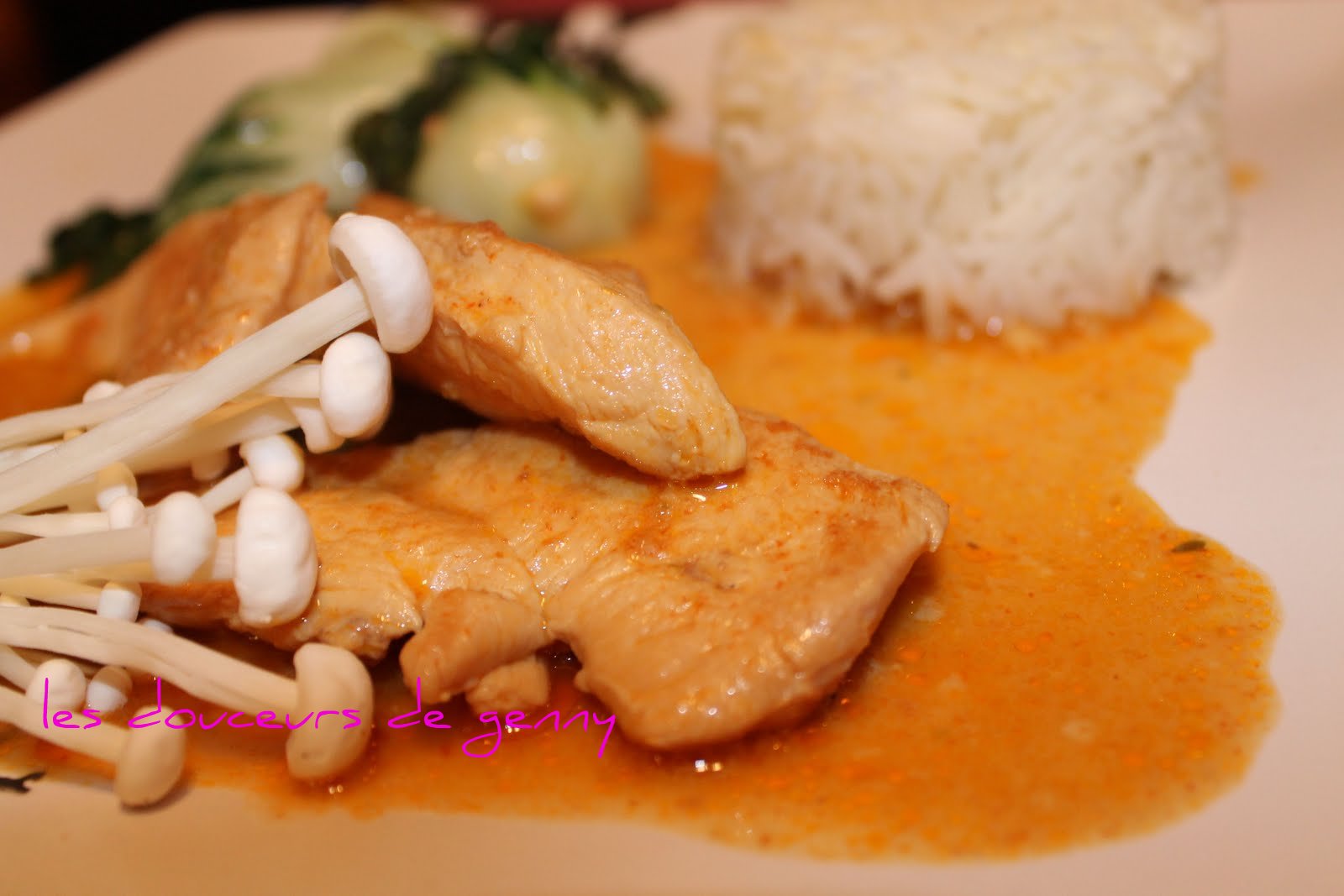 Les douceurs de genny: POULET AU CARI ROUGE ET LAIT DE COCO