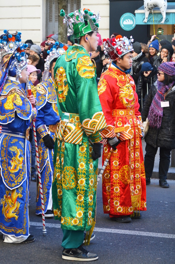 Art et glam: Les plus beaux costumes traditionnels du défilé du Nouvel ...
