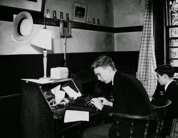 oz.Typewriter: Order of Accurate Typists