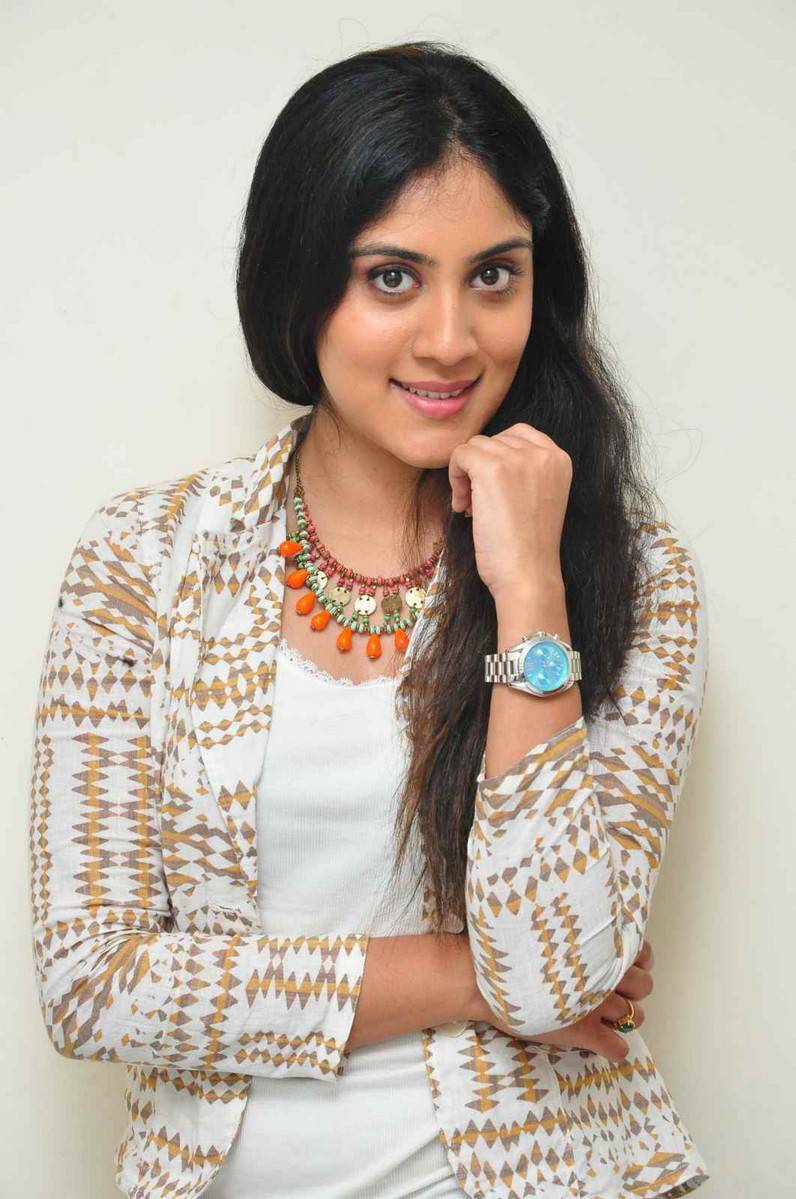 Dhanya Balakrishna Latest Hot Glamourous PhotoShoot Images At Bhale ...