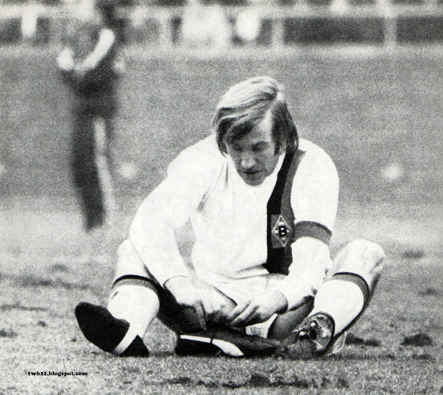 TWB22: Focus On : Uwe Seeler and Gunter Netzer , Legends