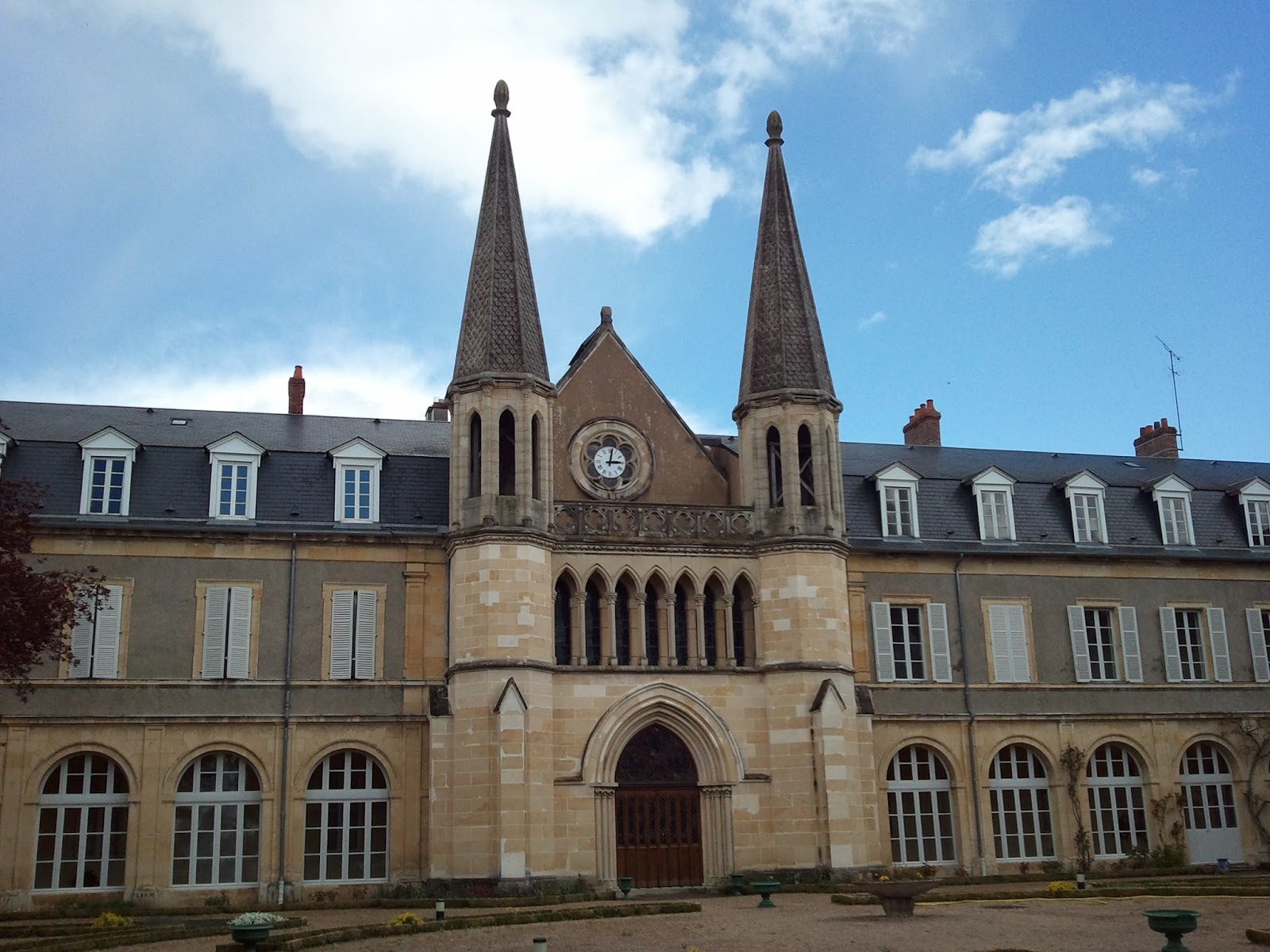 SANTA BERNADETTE SOUBIROUS: 4. MONASTERIO de NEVERS