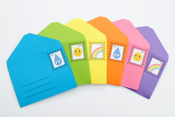 Cómo cubrir un sobre para carta