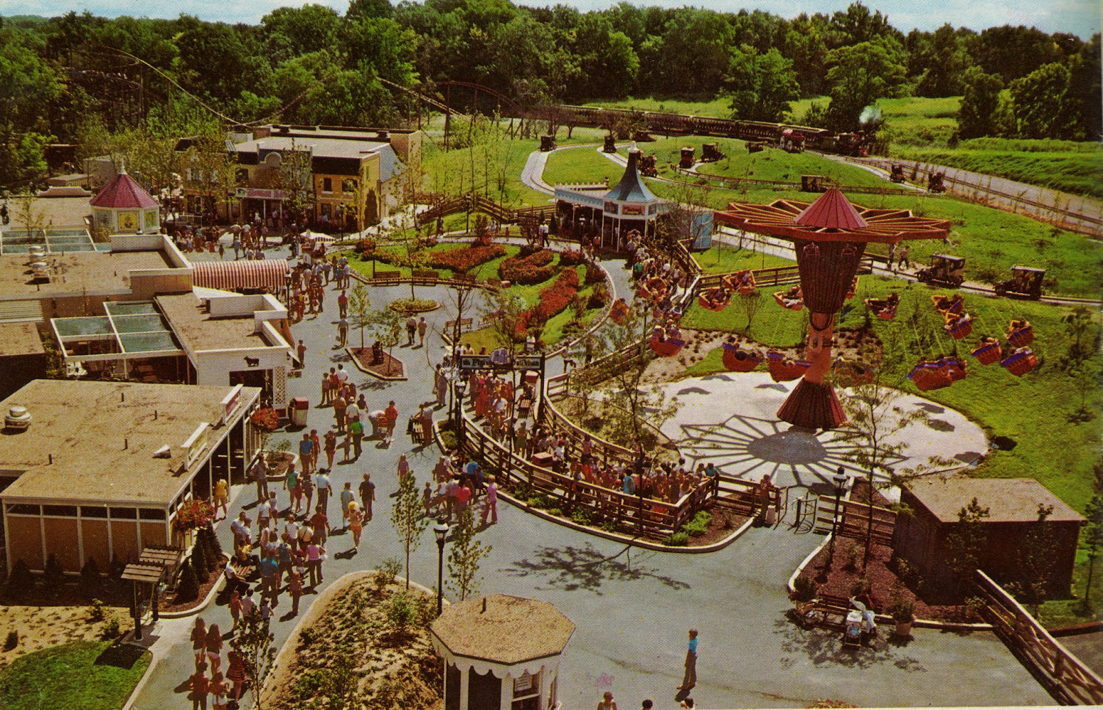 Worlds of Fun.Org: 9 Old Rides: The Original Rides from 1973