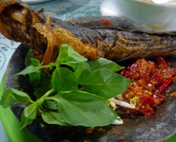 Cara Membuat Pecel Lele Yang Sedap dan Lezat | 1001 Resep Masakan Indonesia