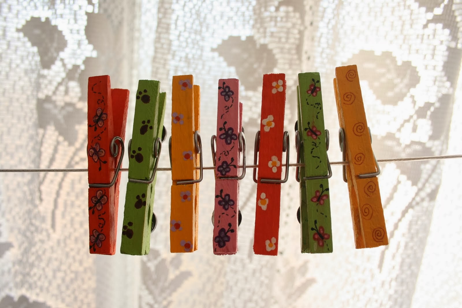 Arte Belíssima: Prendedores de Roupa Decorados