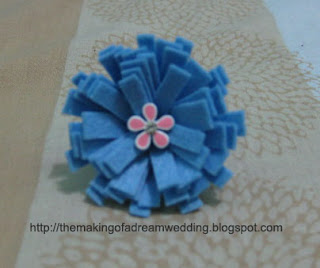 DIY: Felt Mum Flowers | The Making of a Dream Wedding