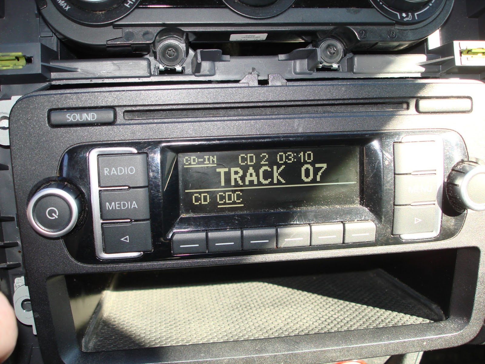 Phil's Extended Memory: Bluetooth und Line-In für unser RCD-210 Autoradio