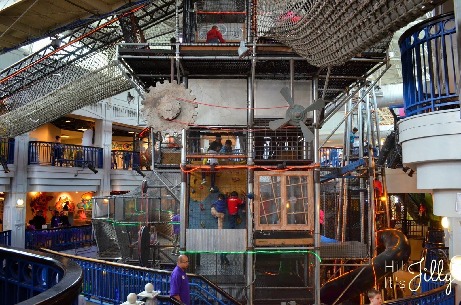 Hi! It's Jilly.: Baltimore: Port Discovery Children's Museum