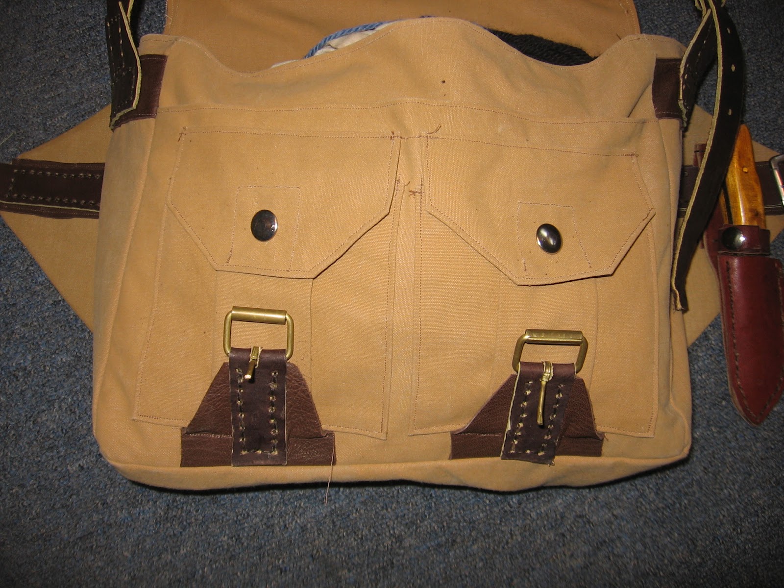 DIYWTWTCH (Do It Yourself, What's the Worst That Could Happen): Field bag