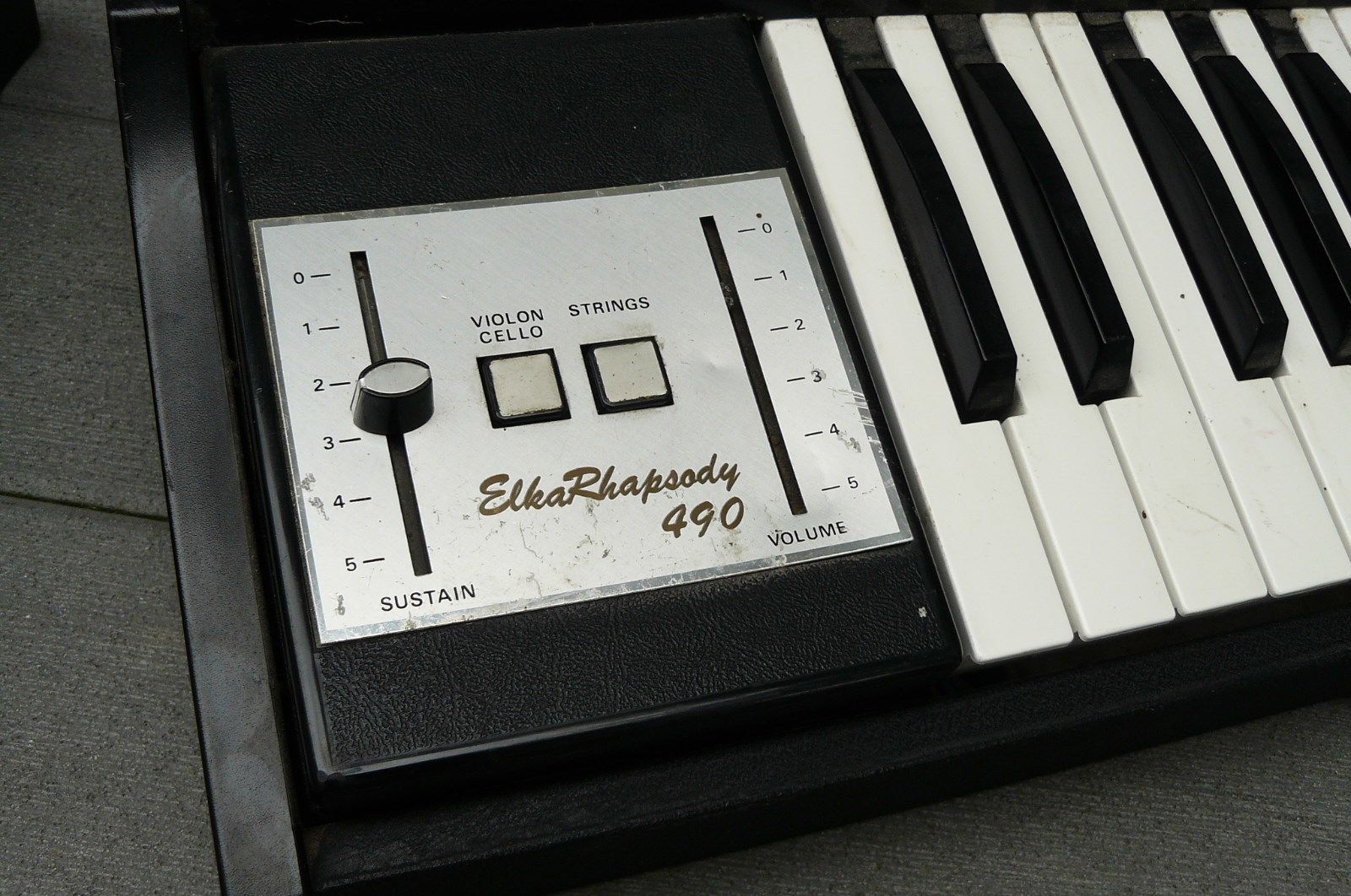 MATRIXSYNTH: Two ELKA RHAPSODY 490 STRING MACHINES