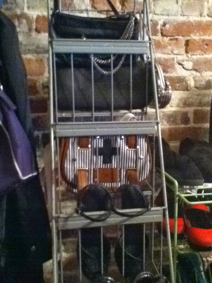 Craft, Thrift, or Die: Thrift Hoard: Check out this sweet rack