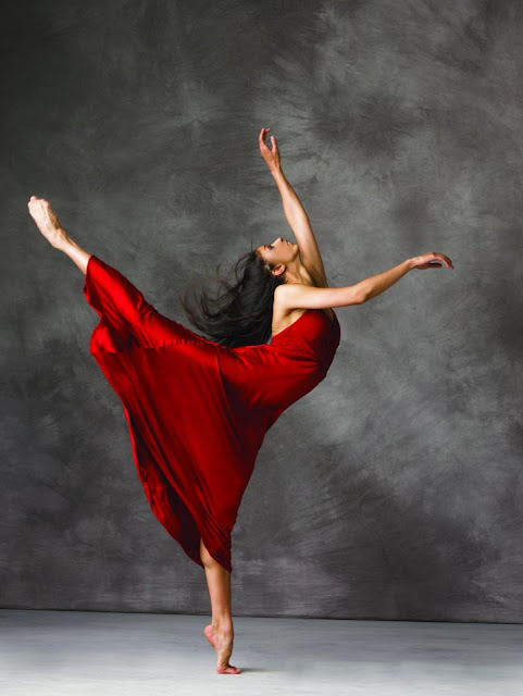 Pour l'amour de Paris {For the love of Paris}: Dance!