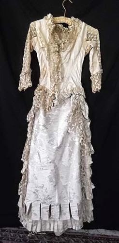 All The Pretty Dresses: Natural Form Dress