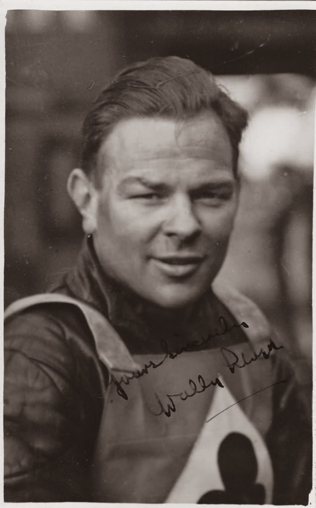 Nigel Boocock's Instagram, Twitter & Facebook on IDCrawl