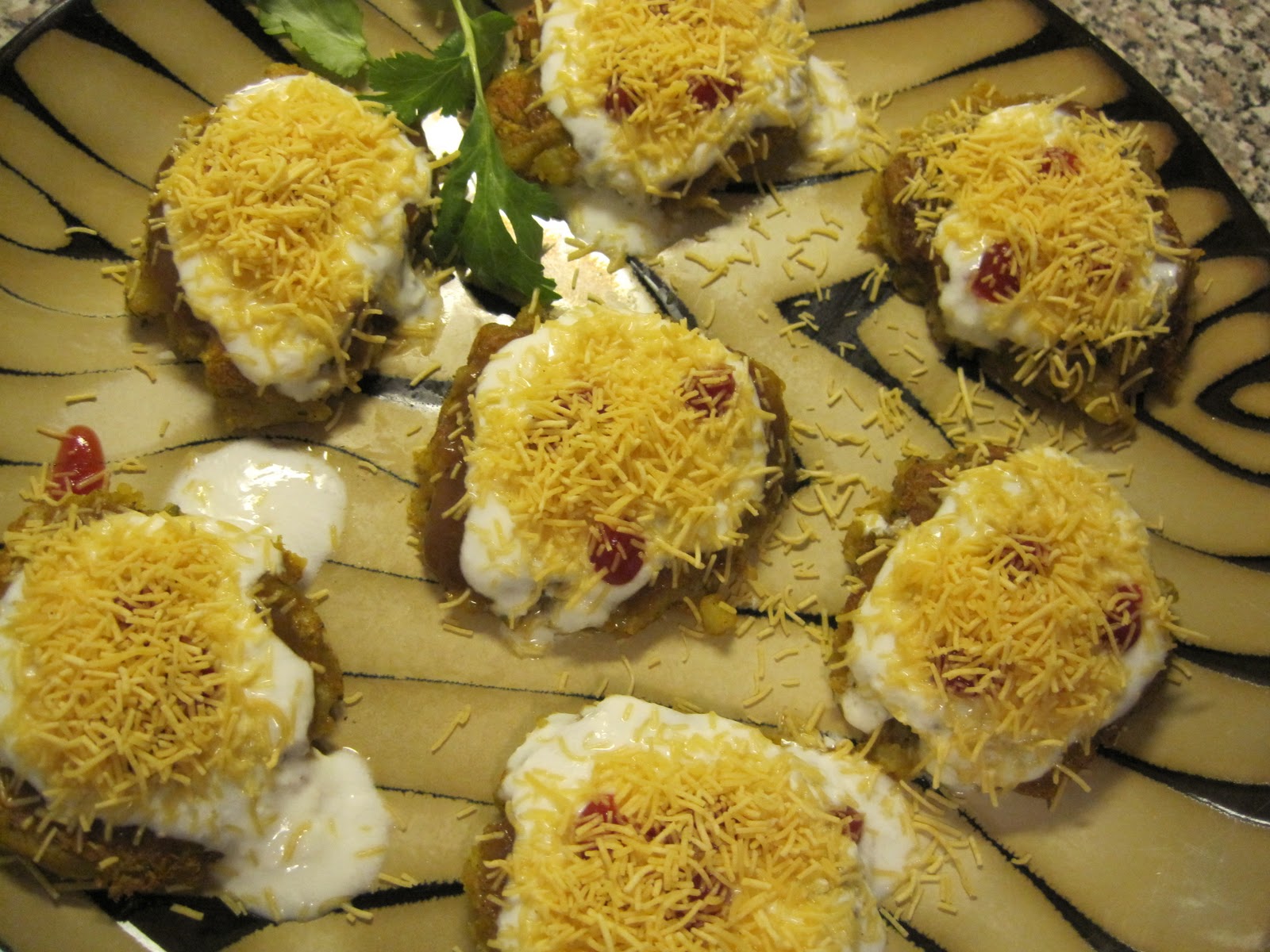 Aalo tiki chat - Creative Recipes