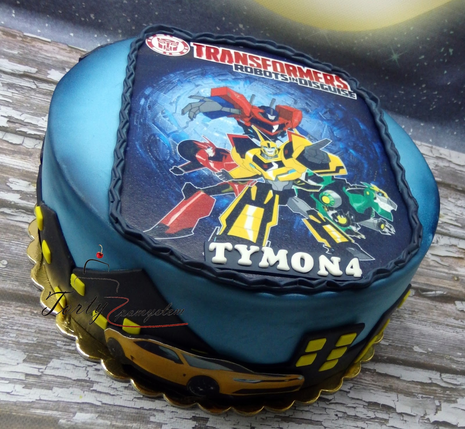 TORTY Z POMYSŁEM Kraków: Tort z wydrukiem transformers.