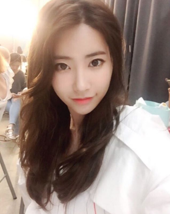 Criss Hallyu: DIA (다이아) : Selfies Part 84