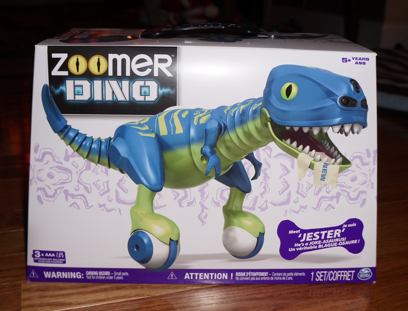 Evan and Lauren's Cool Blog: 12/13/15: Zoomer Dino Jester and ...