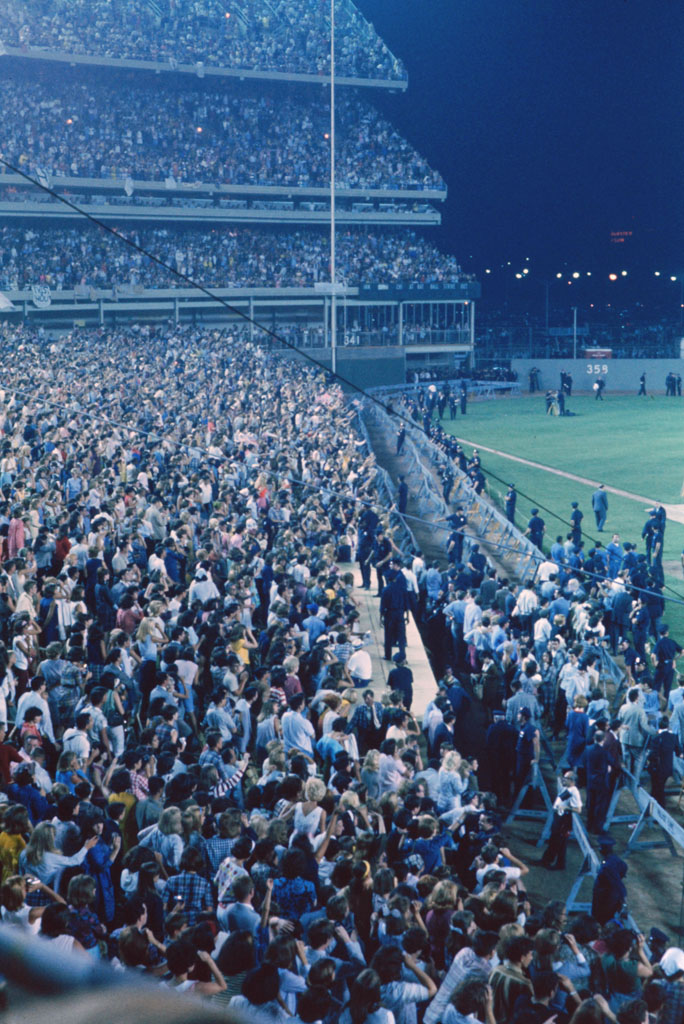 Remembering Mets History (1973) Seaver Win 18th as Mets Take Over First ...