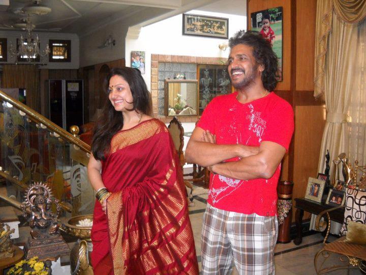 Kannada Actor Upendra Family Photos | Kannada Actor Upendra Real-Life ...