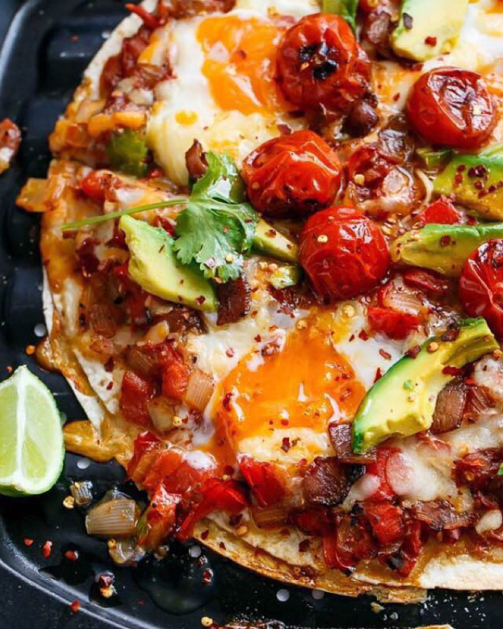 Berry ebere blog: Huevos Rancheros Pizza by my fav chef @cafedelites