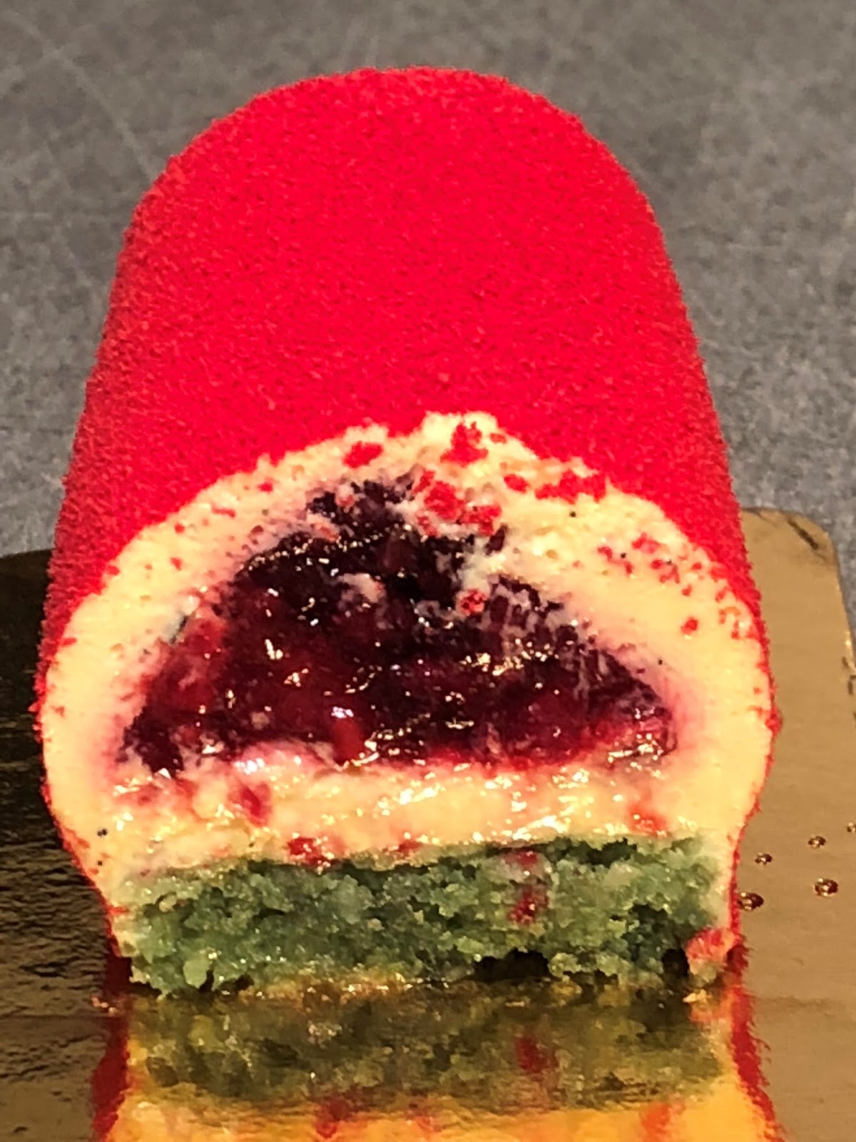 Les bûchettes vanille fruits rouges pistache | Caramel Beurre Sucré