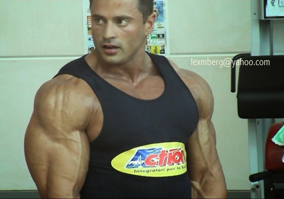 the beauty of male muscle: Thomas