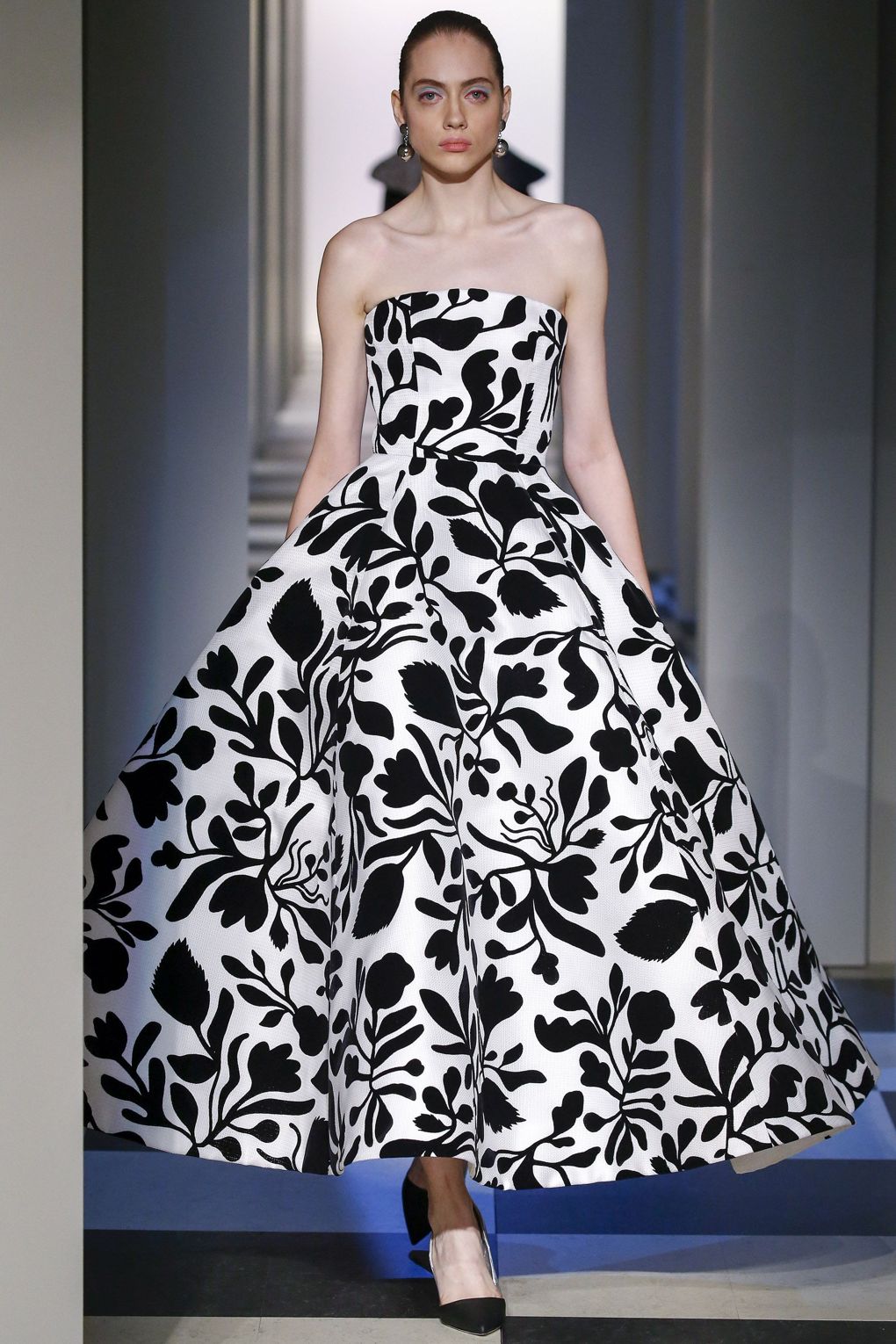 Spleen De Couture: A THIN LINE BETWEEN COUTURE AND READY TO WEAR