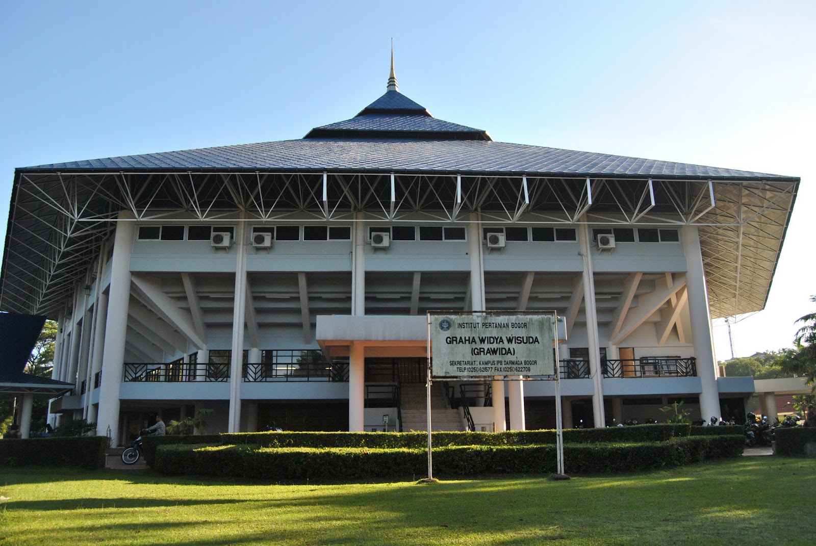 Vivi Silvia Januar: IPB Dramaga