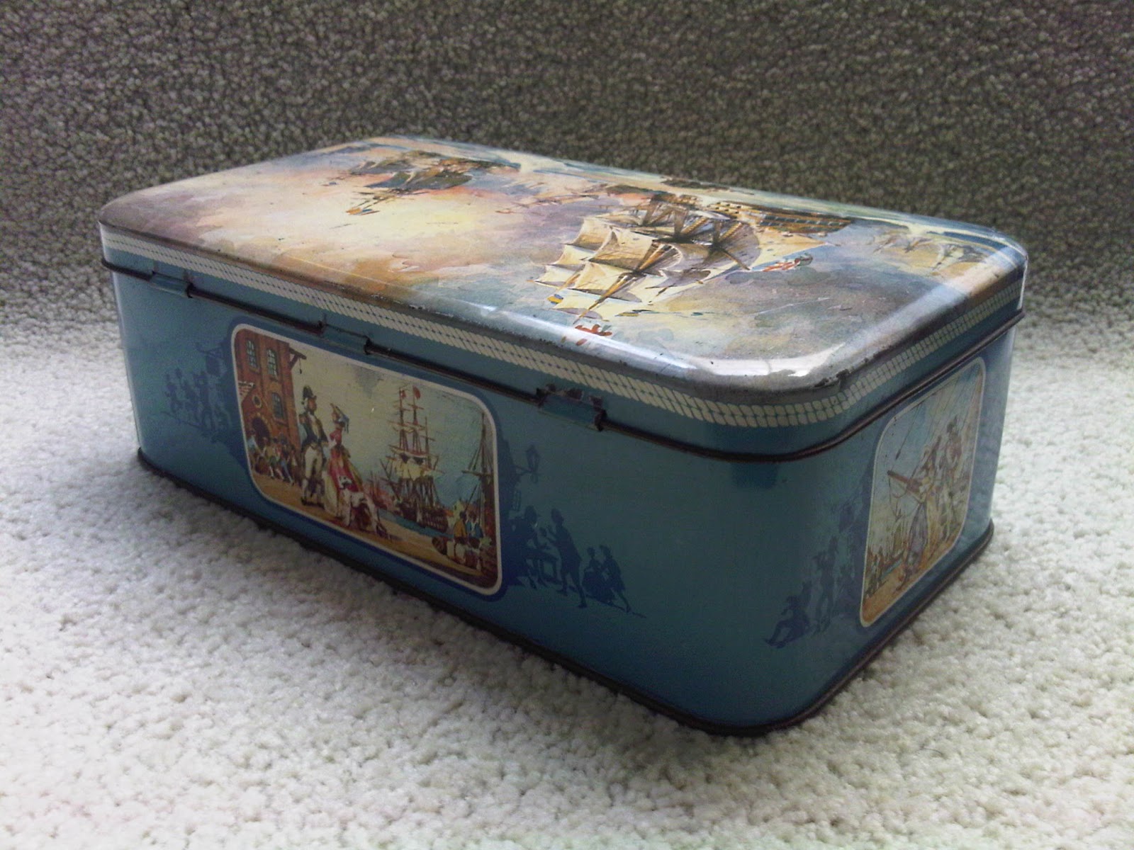 Karya Babah Antik: Vintage Tin Box Container Made In England