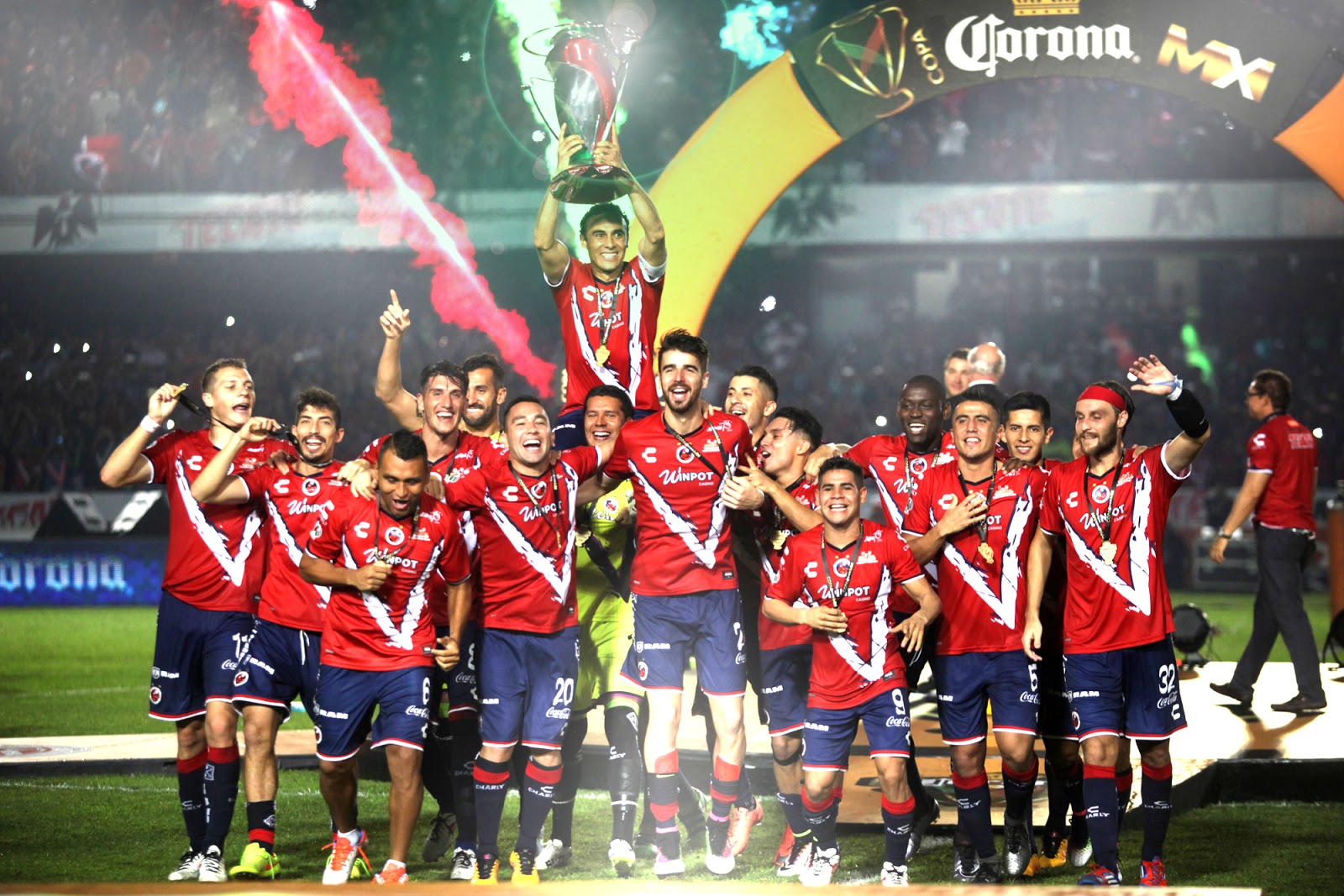 SUPERCOPA MX: LLEGÓ EL DIA - Tiburones Rojos de Veracruz | ESPACIO TIBURÓN